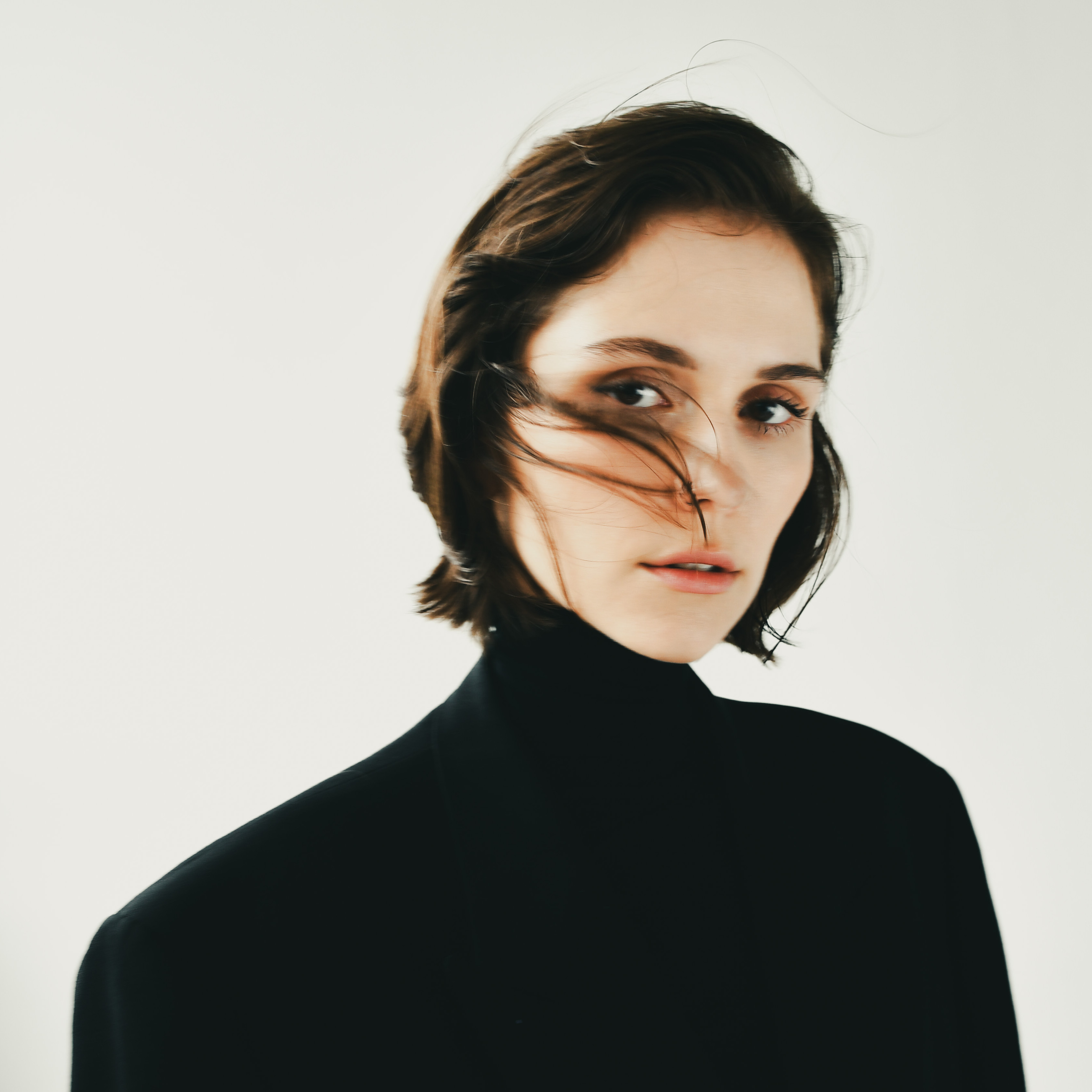 Aleksandra Słyż - Artist Profile